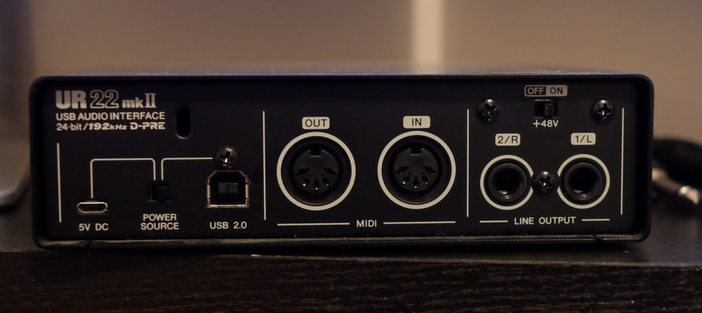 ur22-mk2-face-arriere - BLOG GUITAR-TRAINER